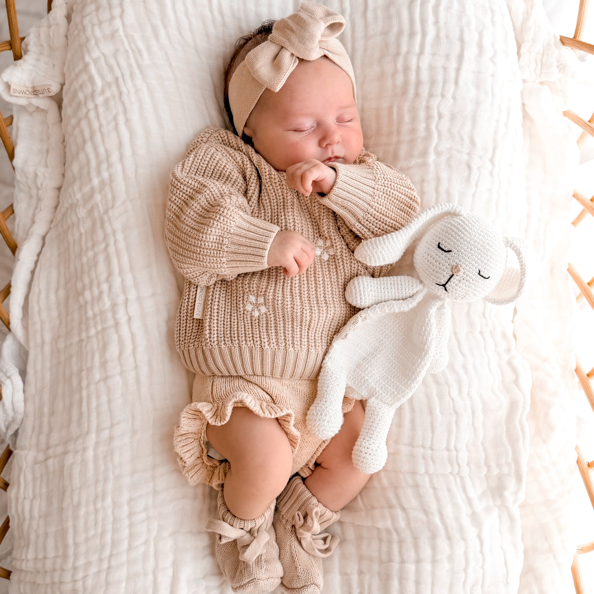 Buy Newborn Flower Jumper | Oversized Chunky Knit Jumper – 3 Little Crowns